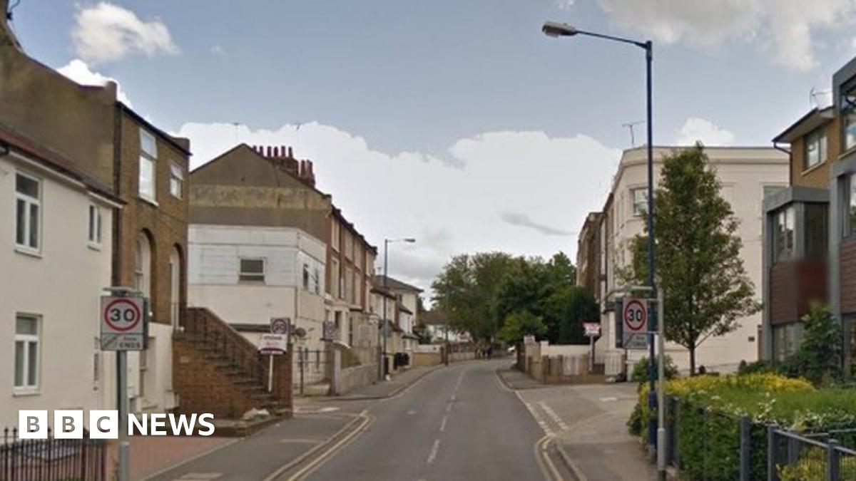 Edison Mulaj admits Gravesend alleyway rape - BBC News