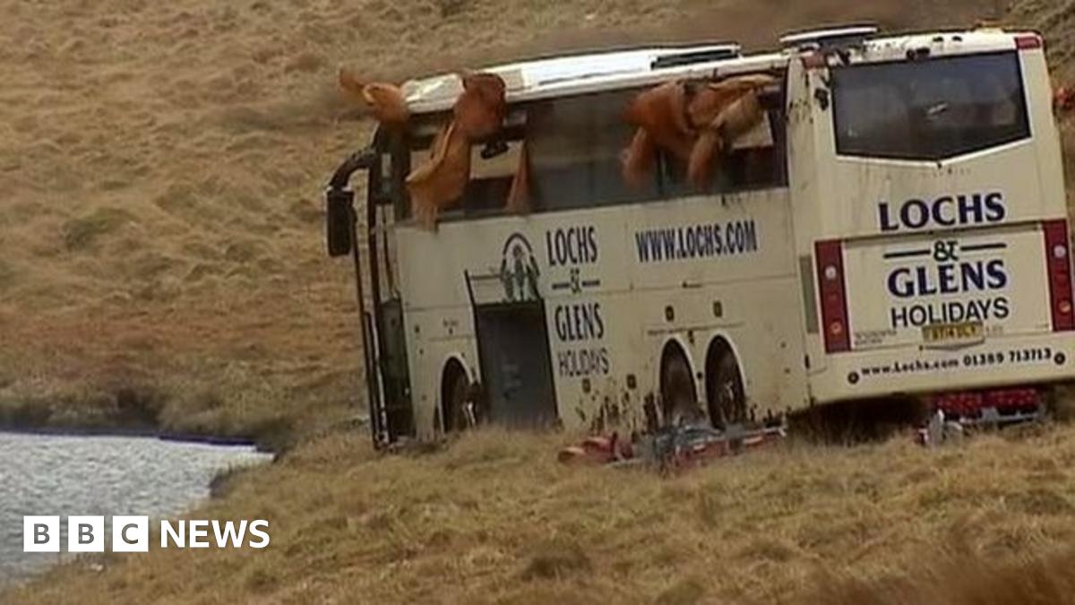 Ten patients still in hospital after A83 coach crash - BBC News