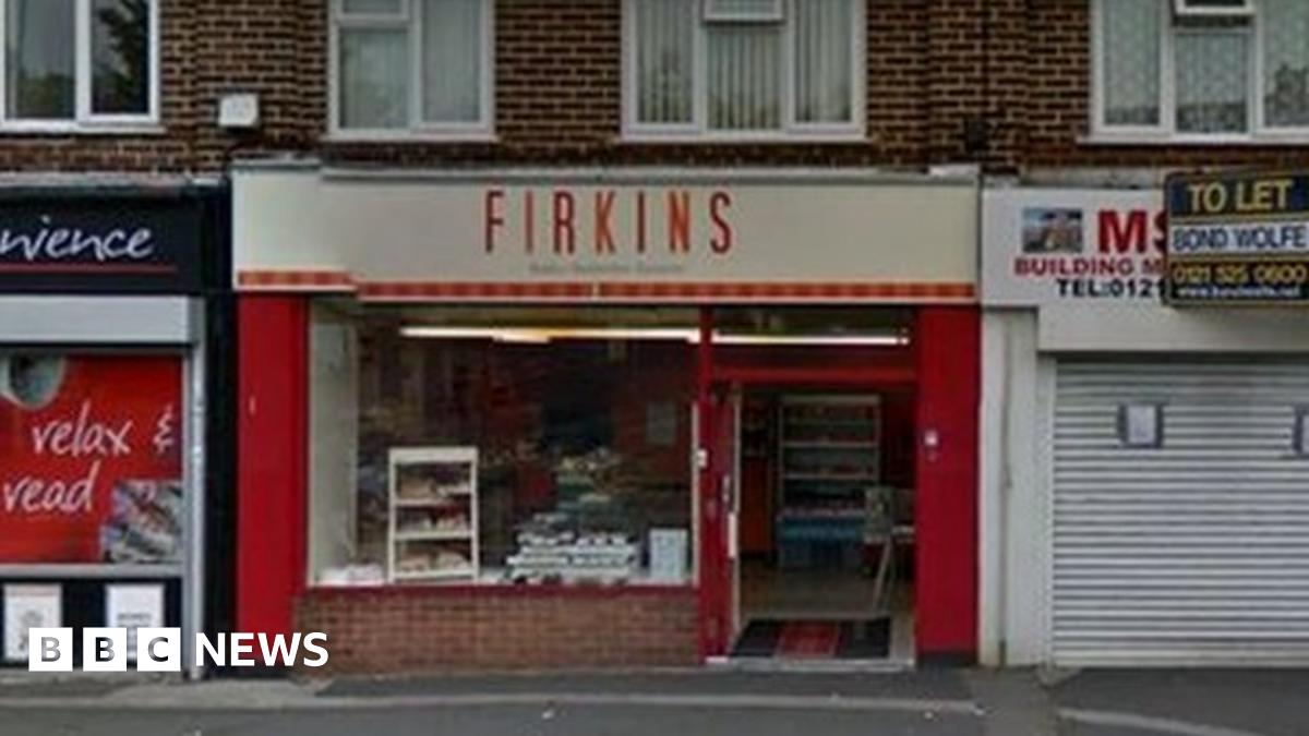 104 jobs go as Firkins bakery in the West Midlands closes - BBC News