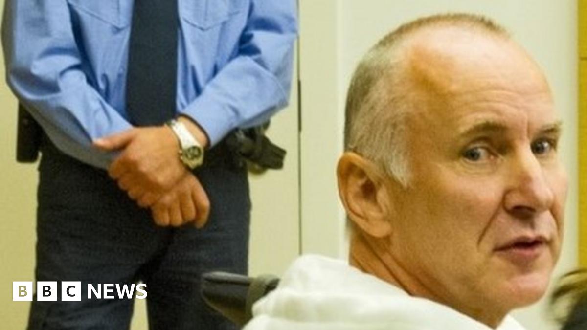 Germany 'cannibal' trial: Former policeman is sentenced - BBC News