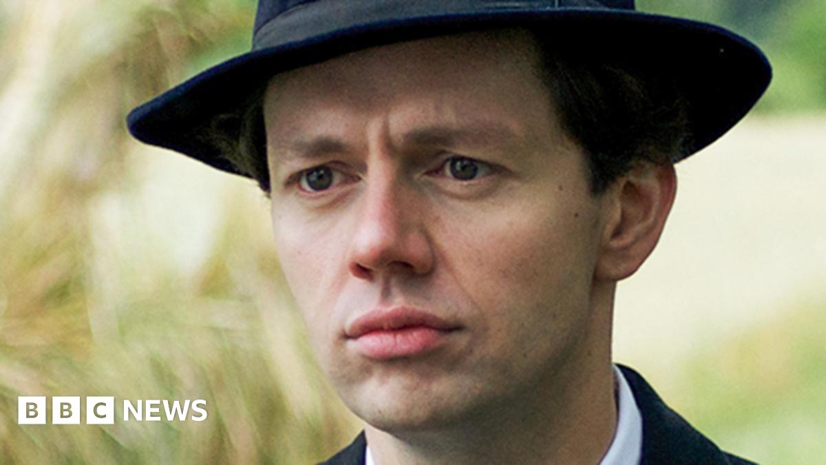 The man who missed killing Hitler by 13 minutes - BBC News