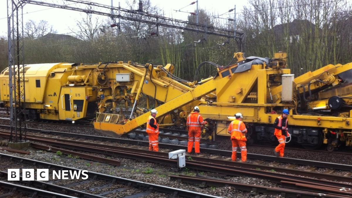 Easter travel disruption likely on rail and roads - BBC News