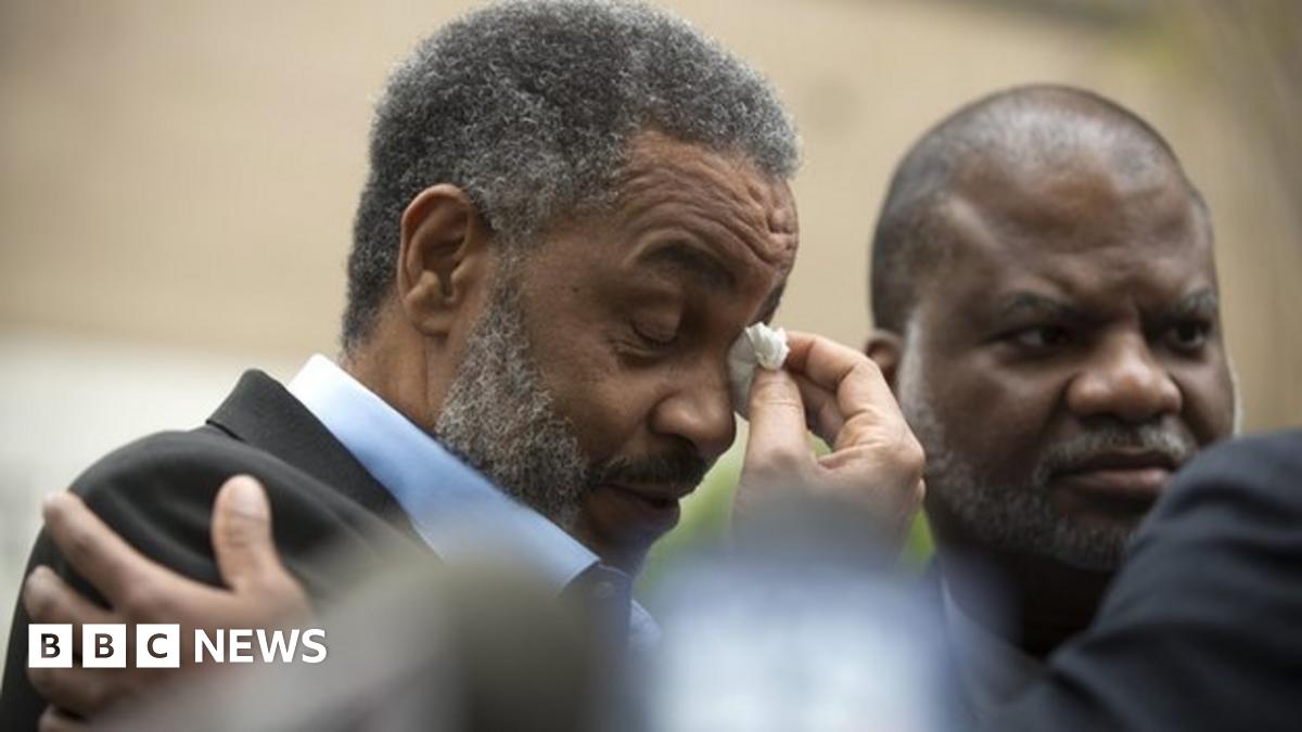 Alabama death row inmate freed after 30 years - BBC News