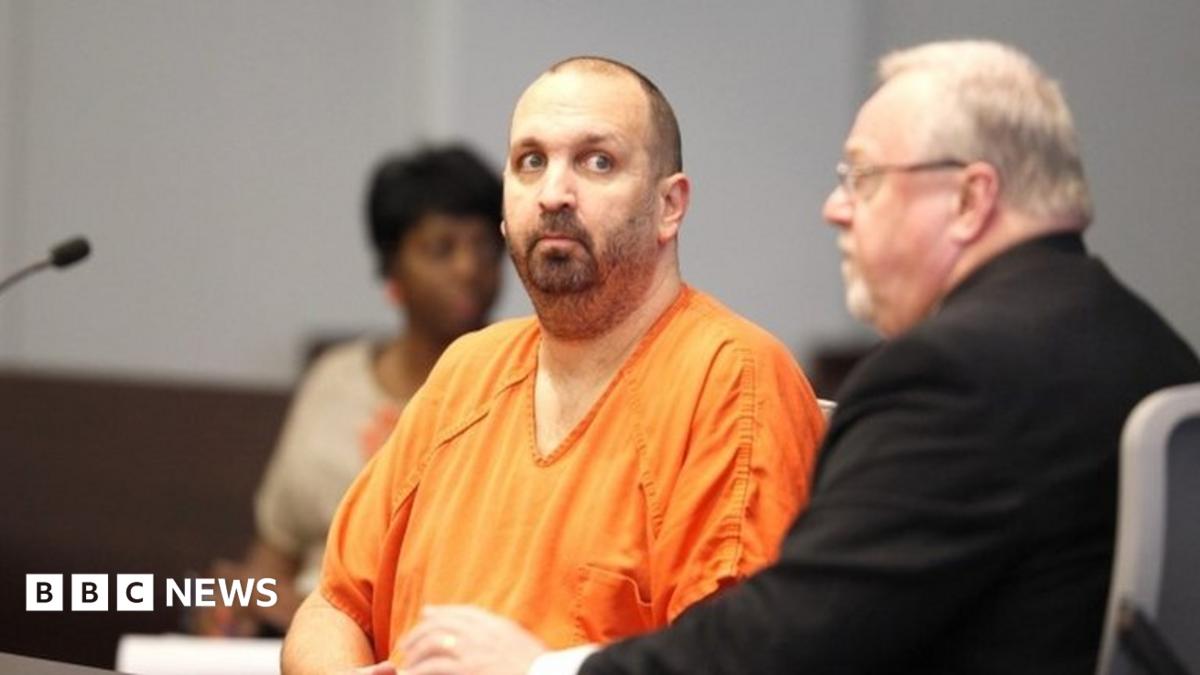 Chapel Hill shooting: Hicks could face death penalty - BBC News