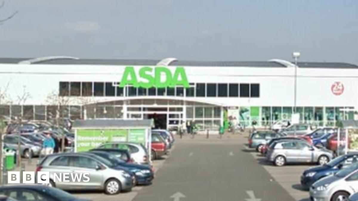 Shoplifter Stephen Perry banned from all Asda stores - BBC News
