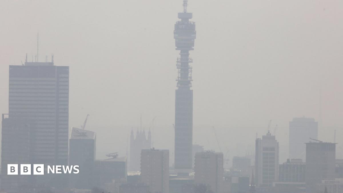 High pollution hits southern England - BBC News