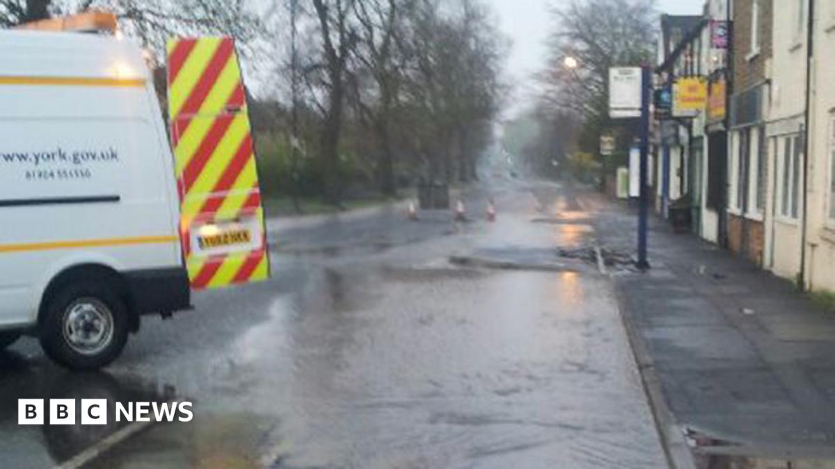 Water main burst causes York road closure - BBC News