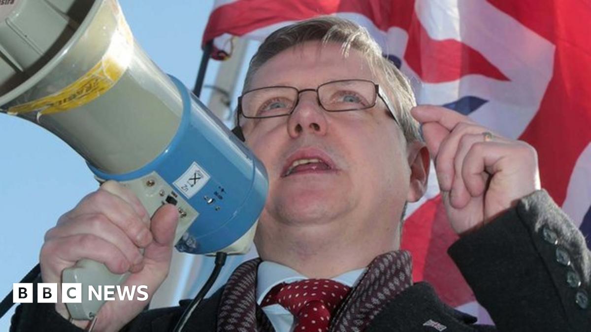 Jim Dowson: Loyalist campaigner sentenced over flag protests - BBC News