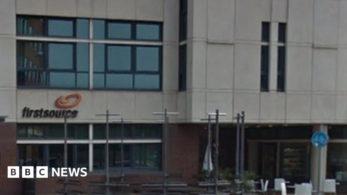 Firstsource announces 300 call centre jobs for Cardiff - BBC News