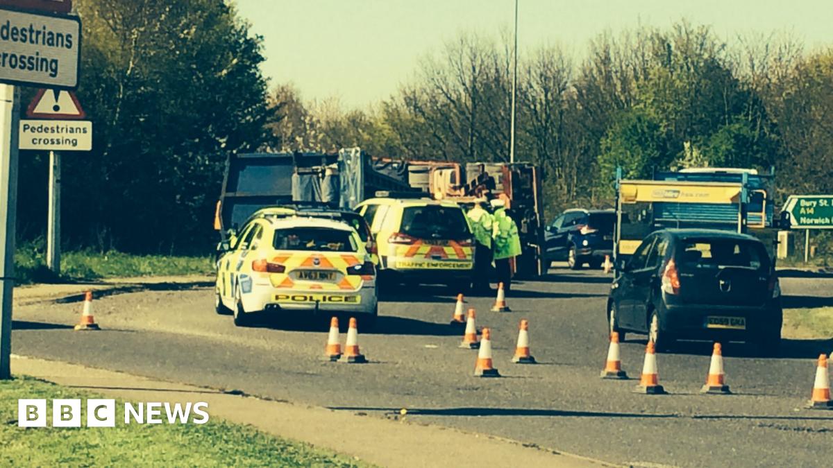 Lorry overturns at Ipswich Asda/A14 roundabout - BBC News