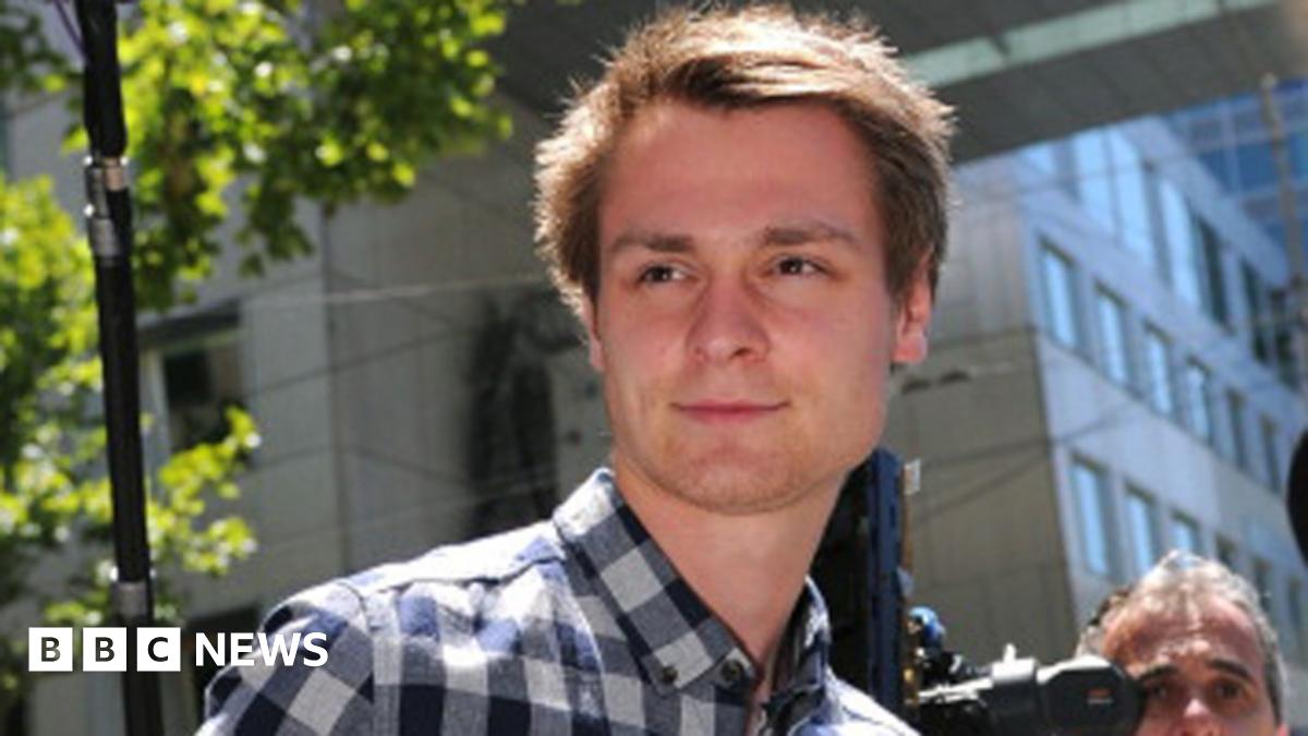 Why tennis 'courtsiding' was my dream job - BBC News