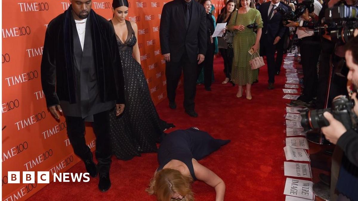 Amy Schumer does pretend fall at Time 100 gala and Kimye aren't ...