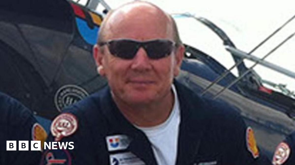 Killed Old Buckenham pilot David Jenkins was a British champion - BBC News