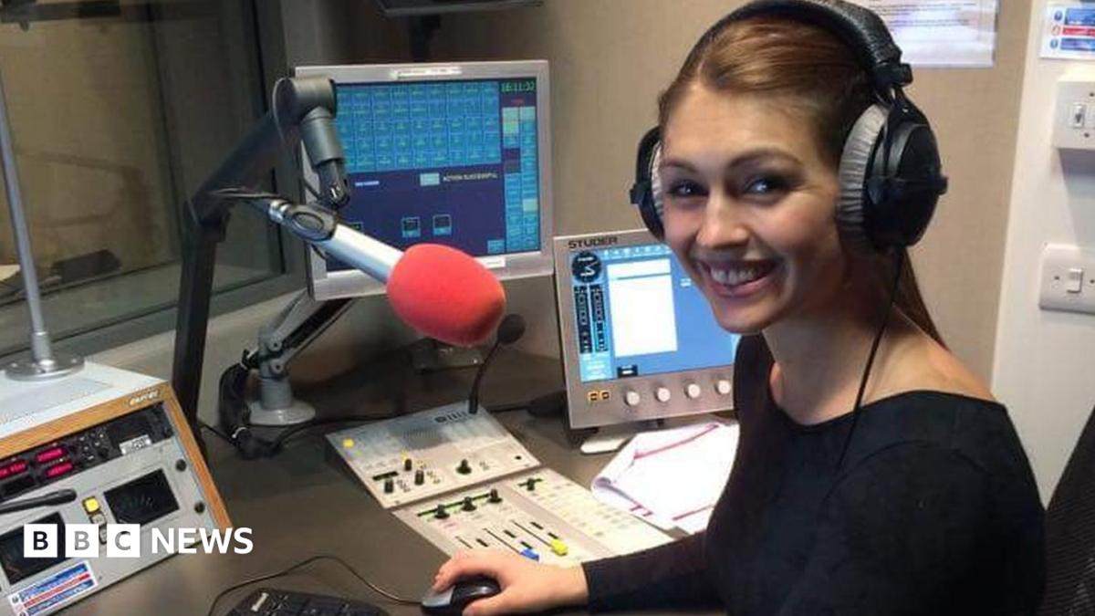 Trainee sports reporters sought by BBC - BBC News