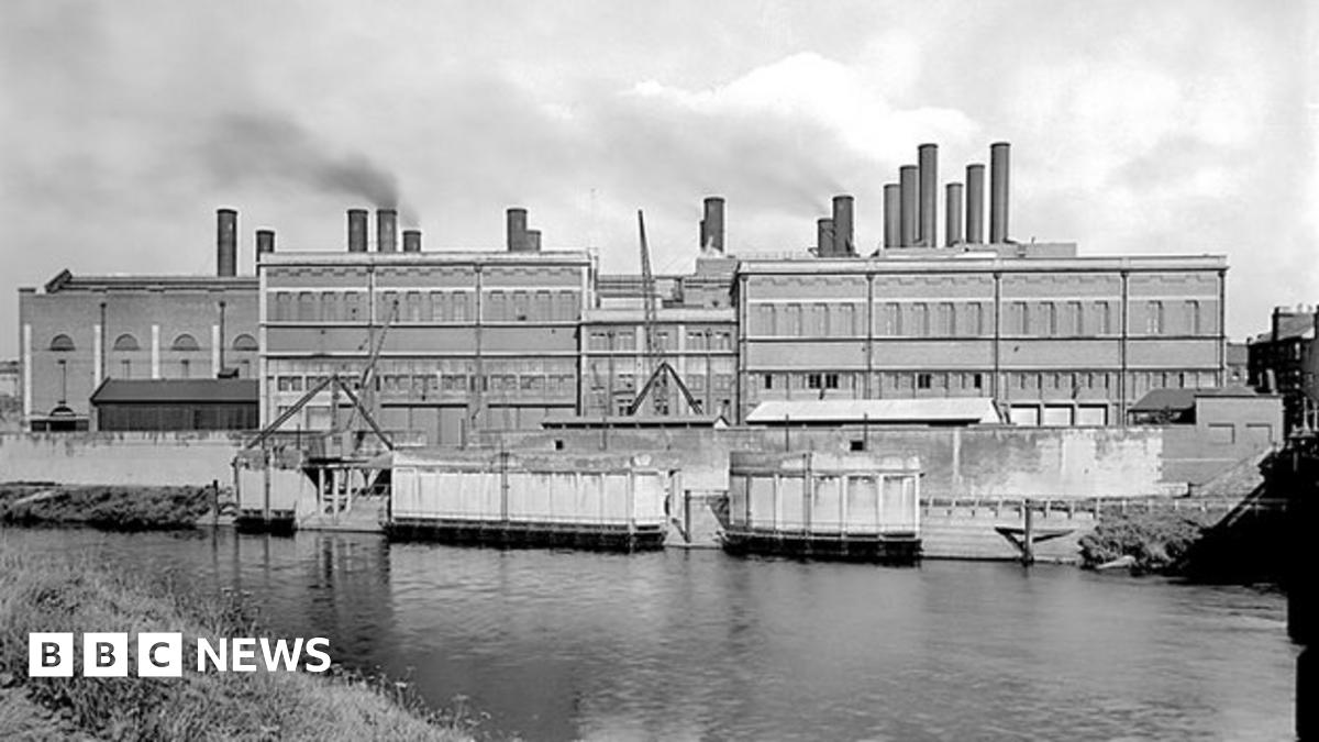 Homes planned for Dalmarnock Power Station site - BBC News