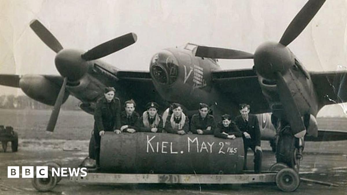 Photo of last wartime raid discovered - BBC News