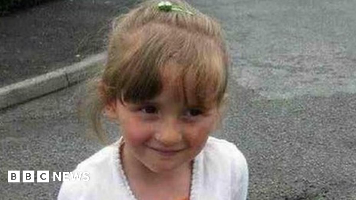 April Jones' father in charity run in memory of daughter - BBC News