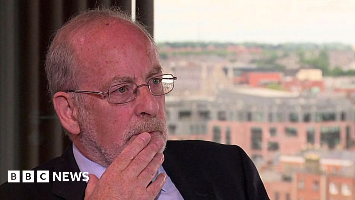 Patrick Honohan: Central Bank governor to retire - BBC News