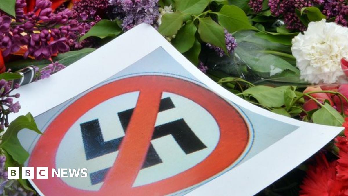 Russia unleashes anti-swastika purge ahead of WW2 parade - BBC News