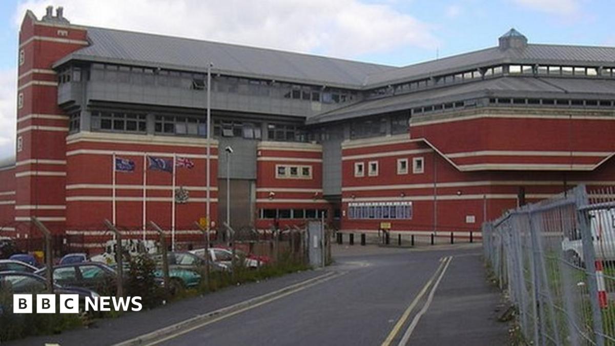 HMP Manchester 'one of the best inner city prisons', report finds - BBC ...