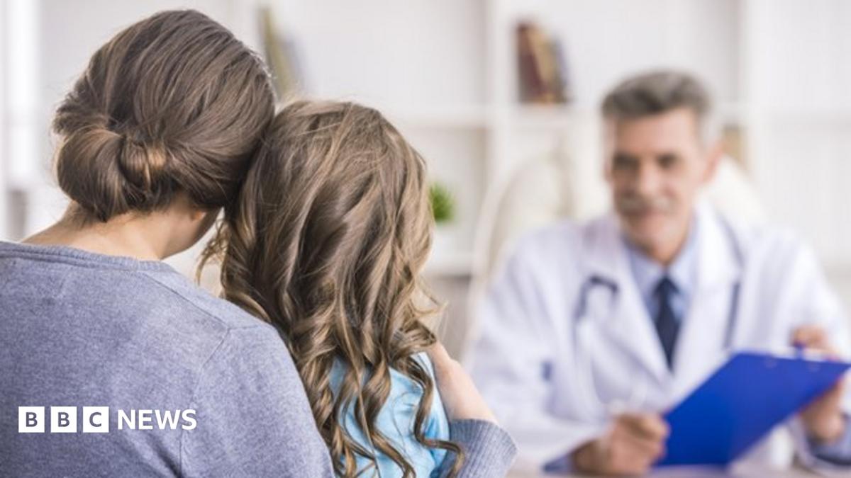 Medical research with children 'must be encouraged' - BBC News