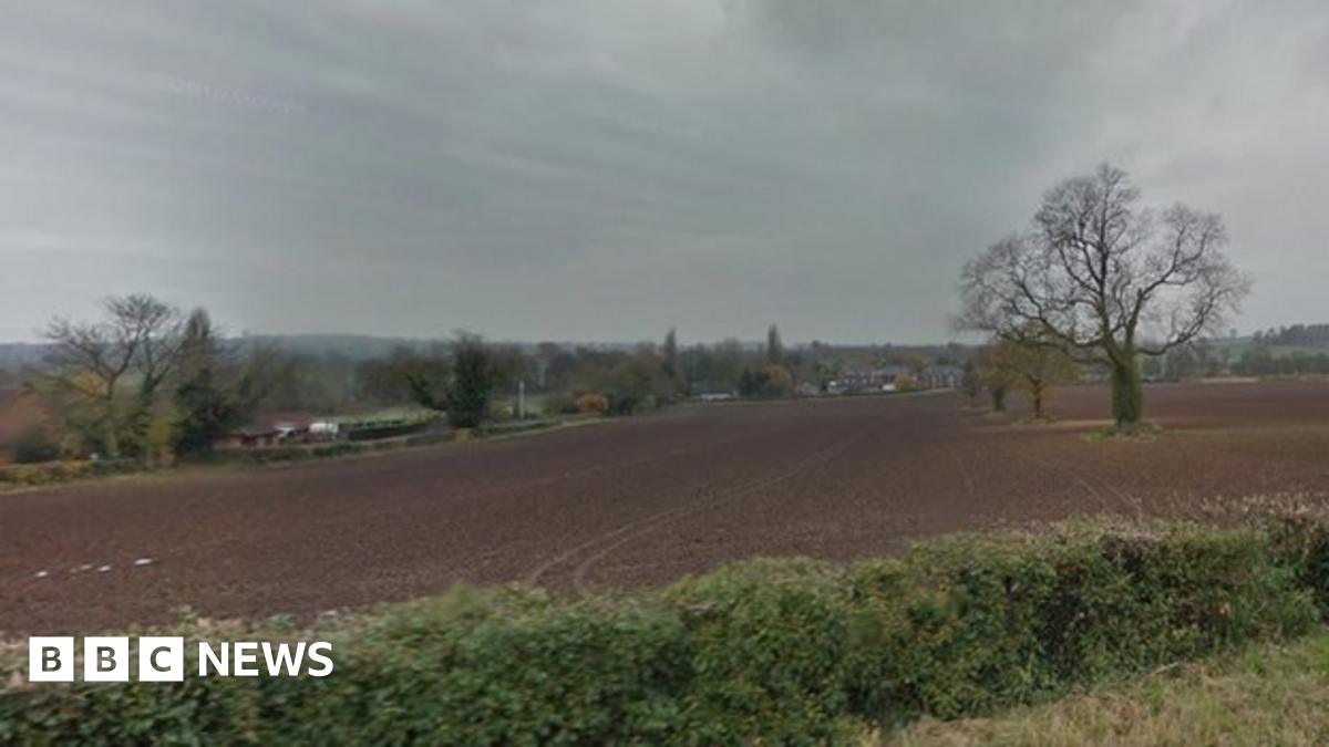 Conservatives to challenge housing plans in Amber Valley - BBC News