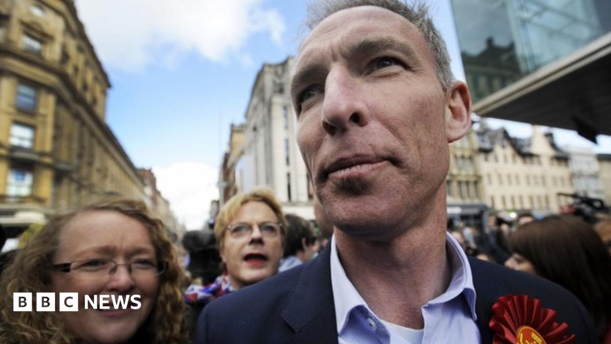 Profile: Jim Murphy, Scottish Labour leader - BBC News