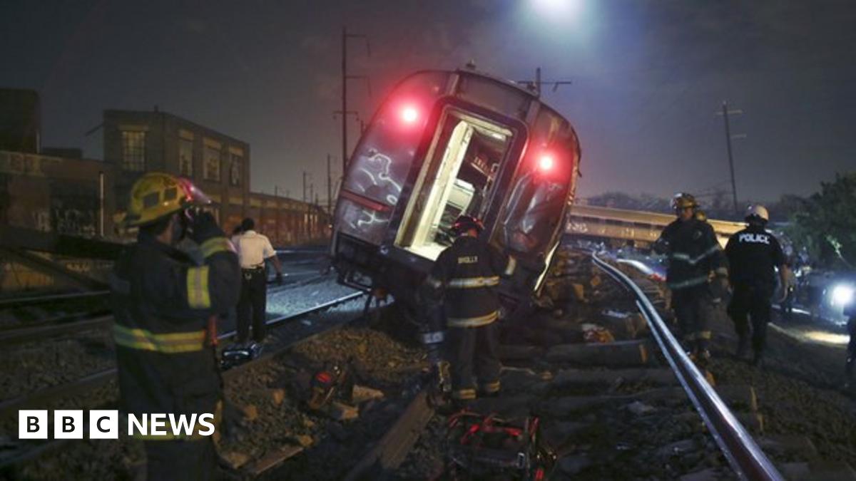 'Killers' and 'Ghouls': Amtrak disaster becomes yet another political ...