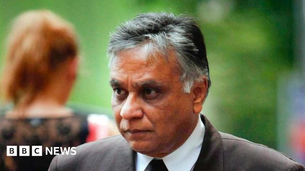 US surgeon Jayant Patel banned from Australia medicine - BBC News