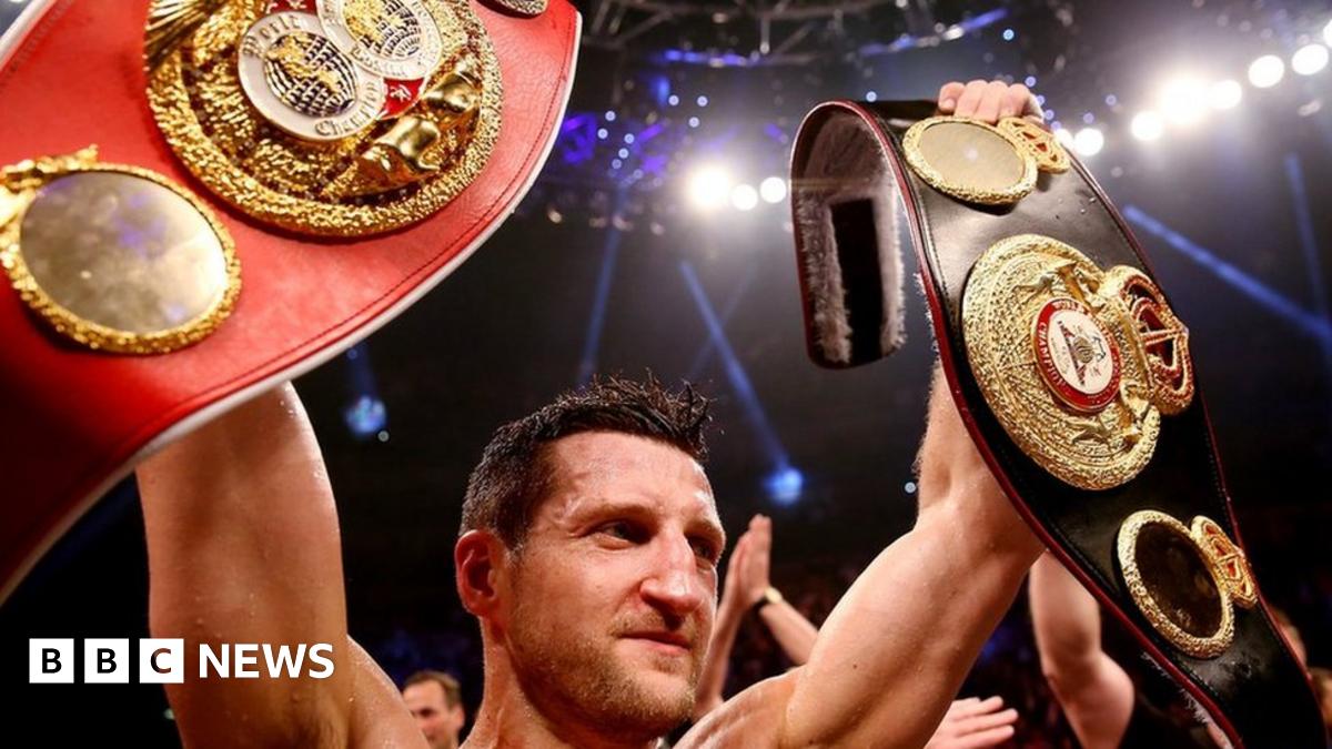 Boxer Carl Froch receives MBE medal from Duke of Cambridge - BBC News