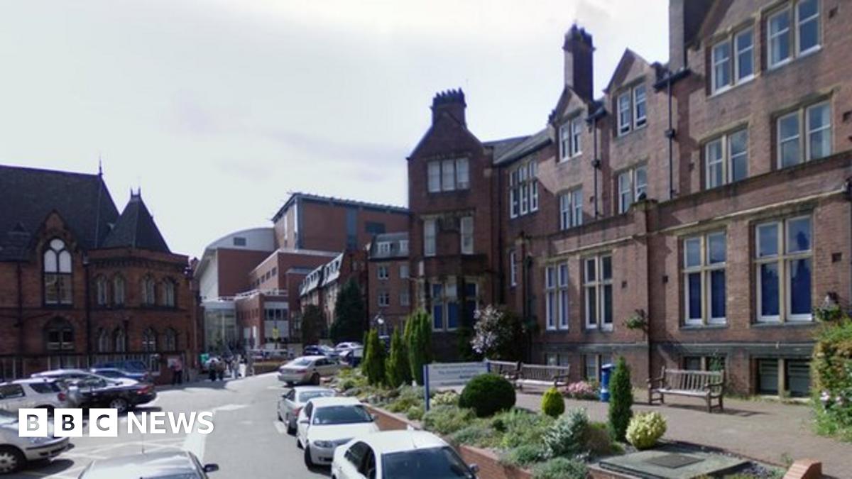 Hull man Liam Laverick charged with killing baby son - BBC News