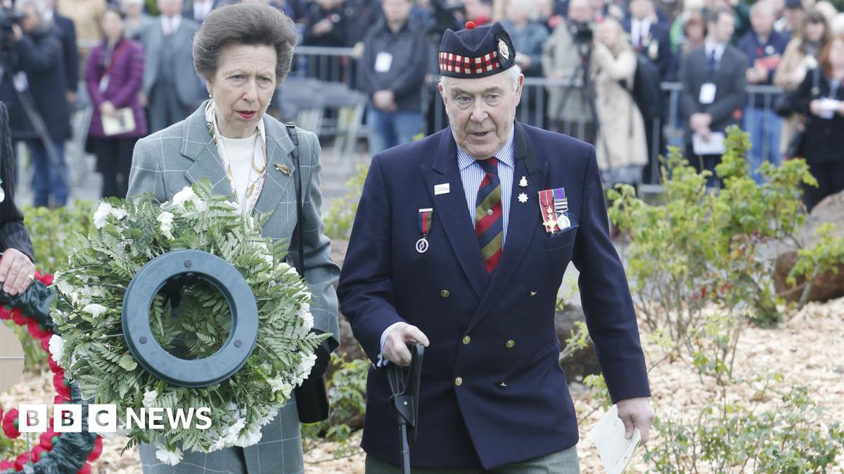 Quintinshill rail disaster remembered 100 years on - BBC News