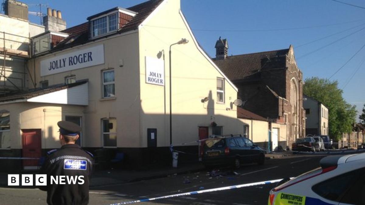 Bristol pub shooting: Man remanded on murder bid charge - BBC News