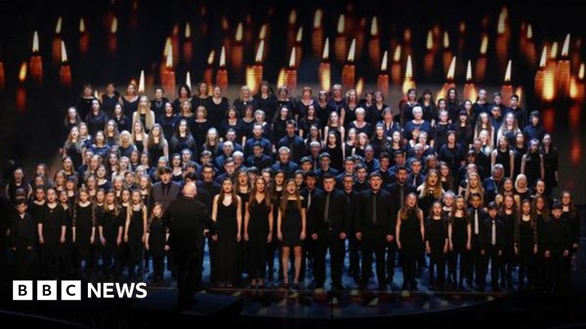 Cor Glanaethwy choir reaches Britain's Got Talent final - BBC News