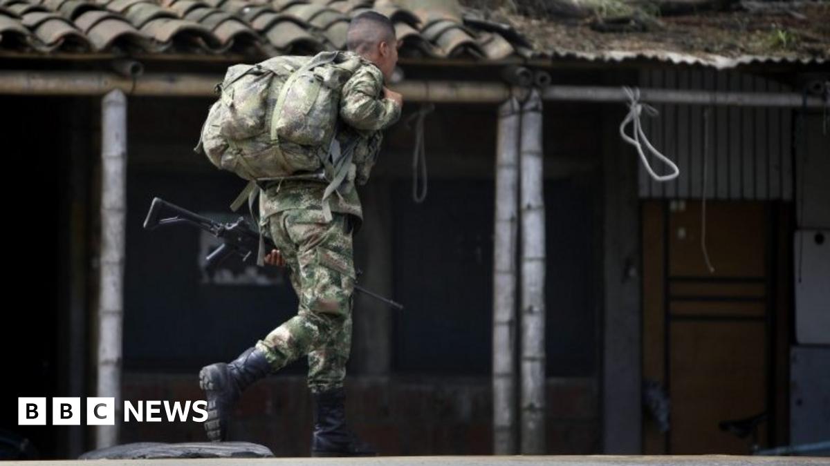 Colombia Farc rebel leader Roman Ruiz 'killed in raid' - BBC News