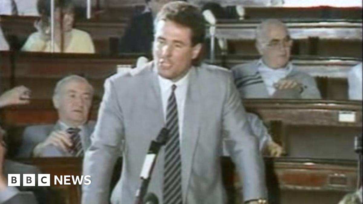 Labour objects to Derek Hatton bid to rejoin party - BBC News