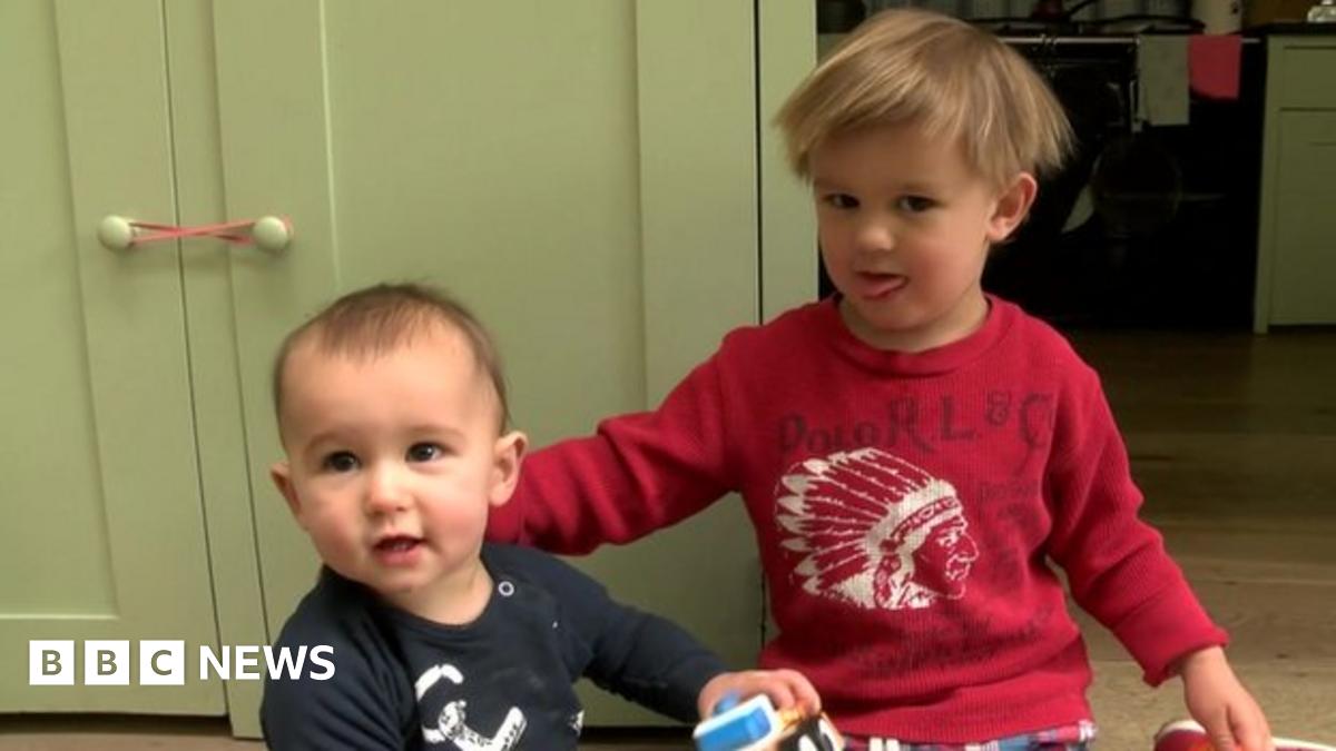 The donor-conceived siblings connecting across the world - BBC News