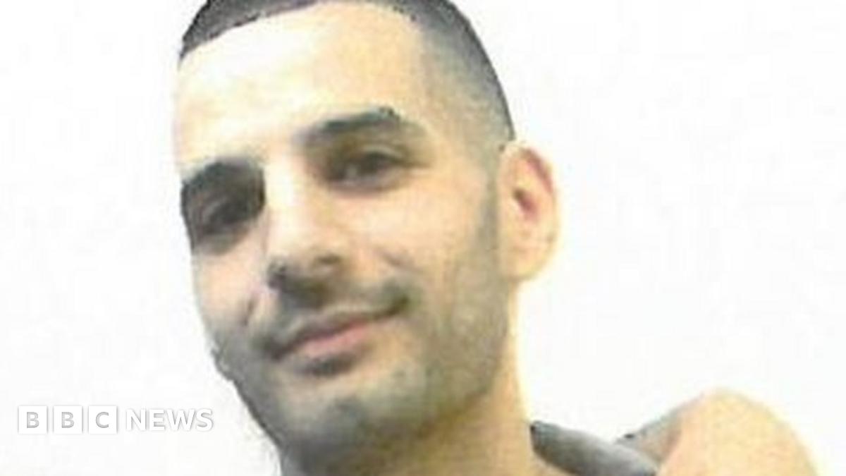 HMP Dovegate prisoner Haroon Ahmed escapes - BBC News