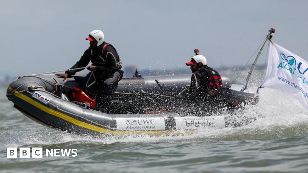Students' inflatable rescue boat wins engineering award - BBC News