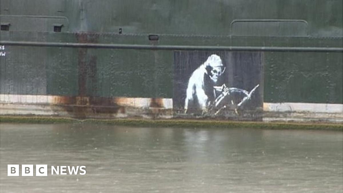 Banksy's Grim Reaper has permanent home at M Shed - BBC News