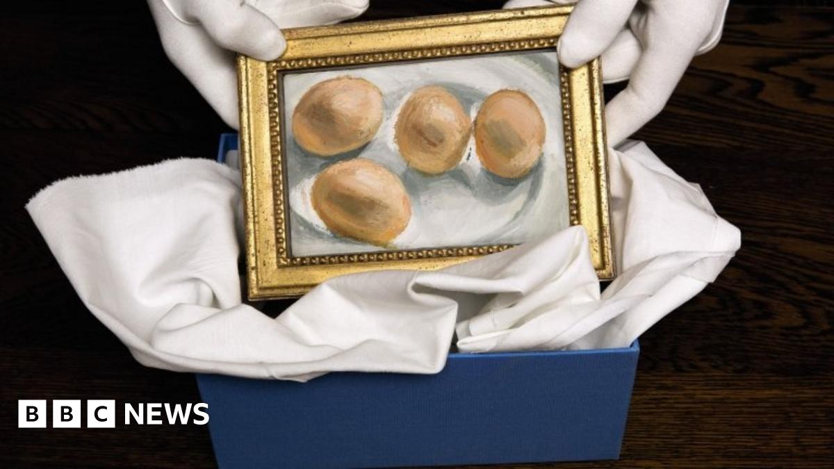Lucian Freud egg painting auction expected to reach £150,000 - BBC News