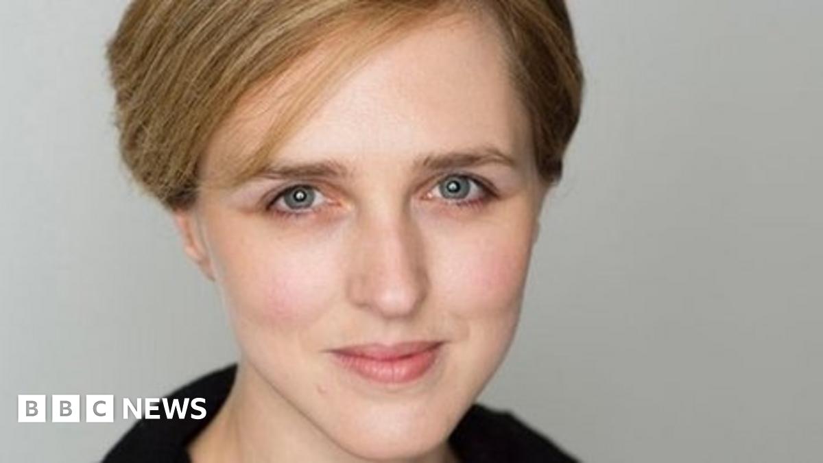 Clwyd Theatr Cymru names Tamara Harvey as artistic director - BBC News