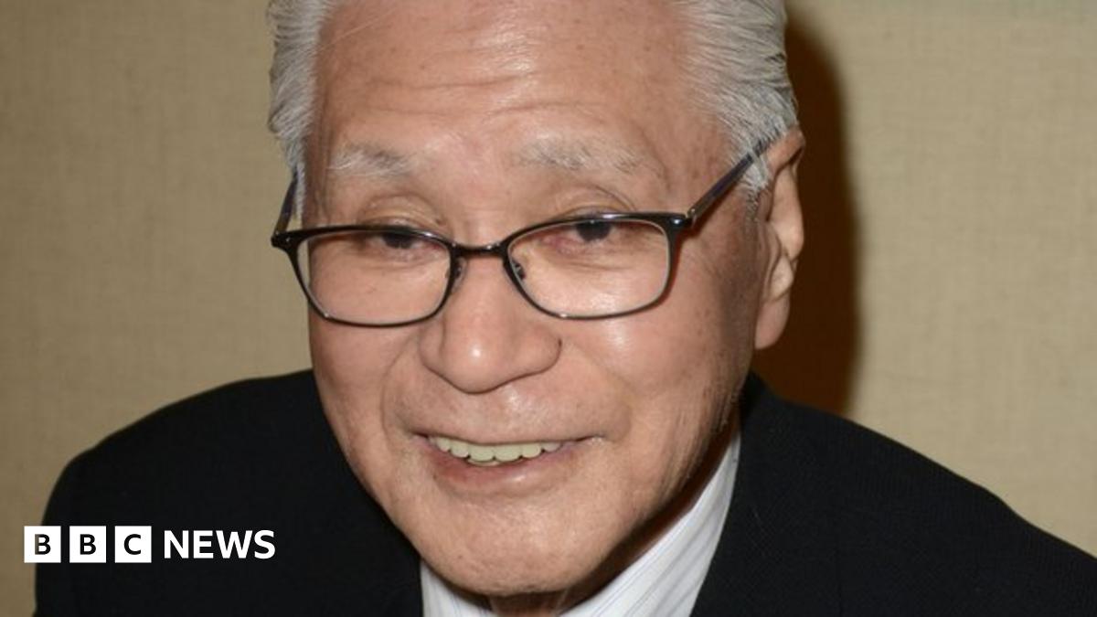 Godzilla actor Hiroshi Koizumi dies - BBC News