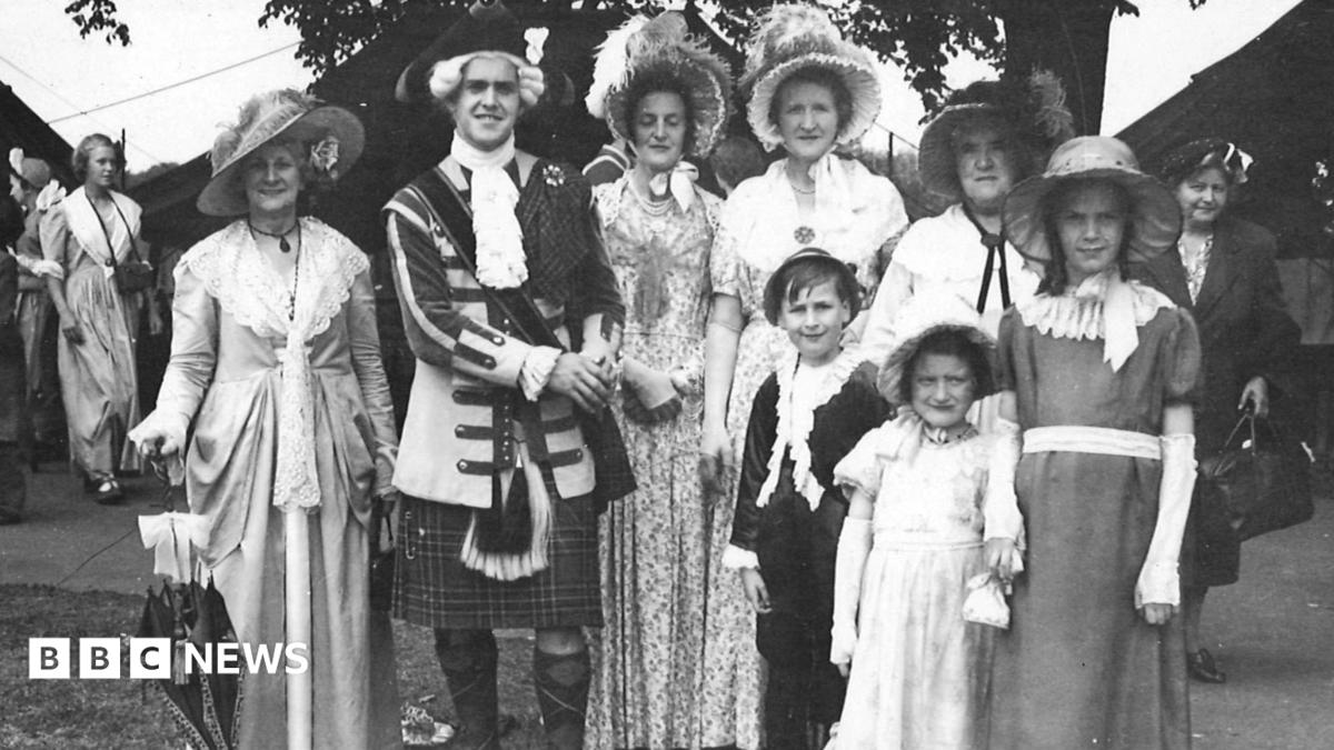 Pageants showcase Carlisle's history - BBC News