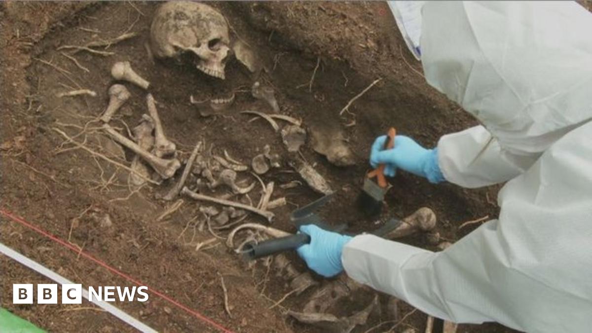 University offers free online forensic investigation course - BBC News