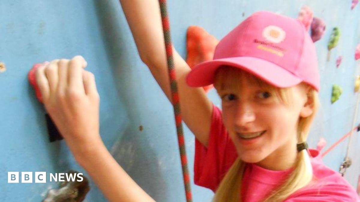 'Inspirational' Emma Welch dies after surgery complications - BBC News