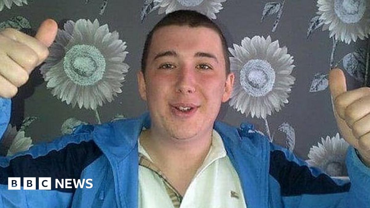 Lee Irving killing: Two in court over disabled man's murder - BBC News