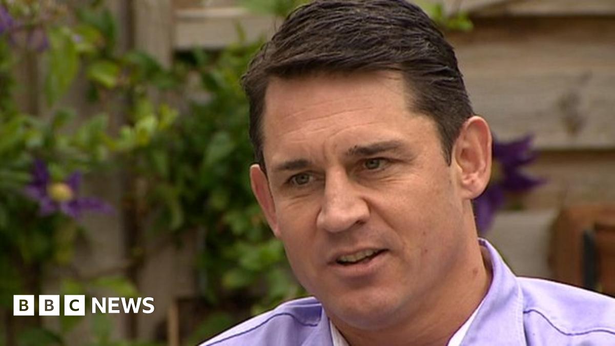 Kevin Lane loses appeal against Robert Magill murder conviction - BBC News