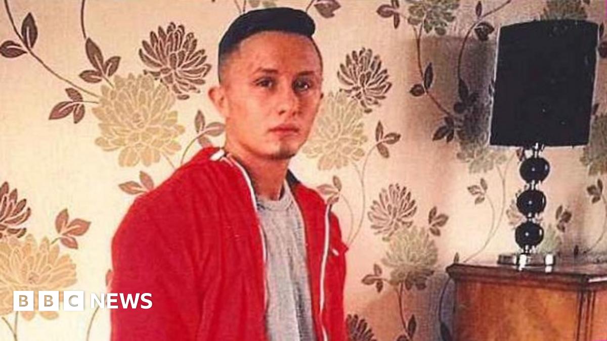 Dominic Doyle murder: Man, 18, arrested after Denton fight - BBC News