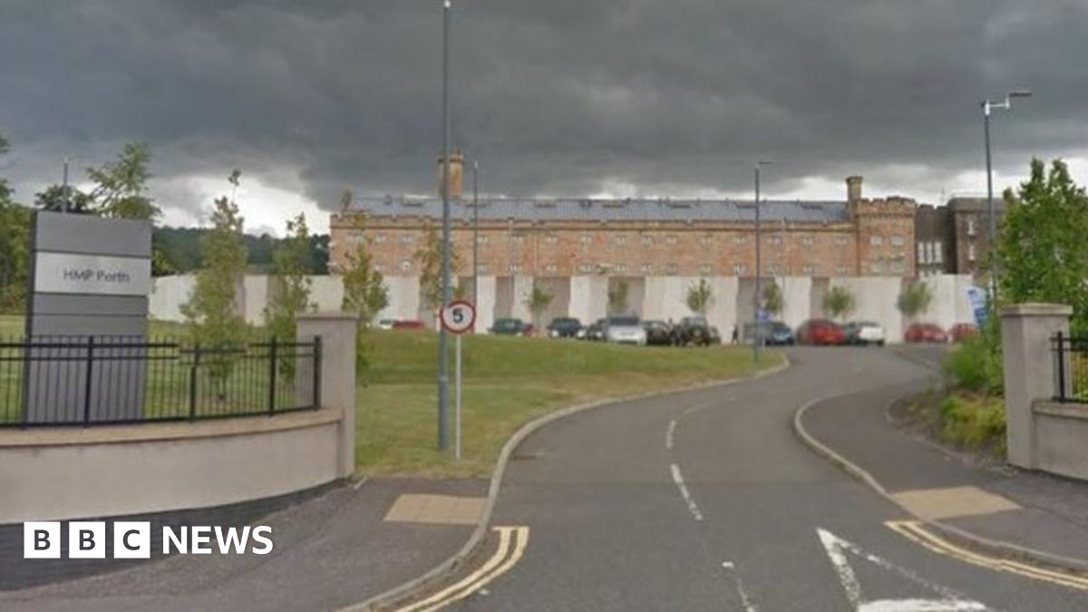 Report criticises 'extremely cramped' Perth prison - BBC News